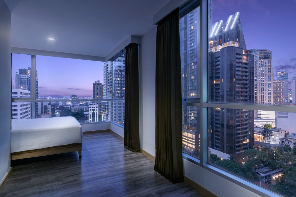 Bangkok Nightlife Near Hotels: Top Places to Stay - Adelphi